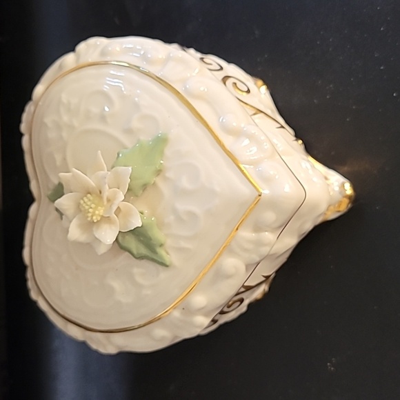 Heritage House | Storage & Organization | Vintage Musical Trinket Box ...